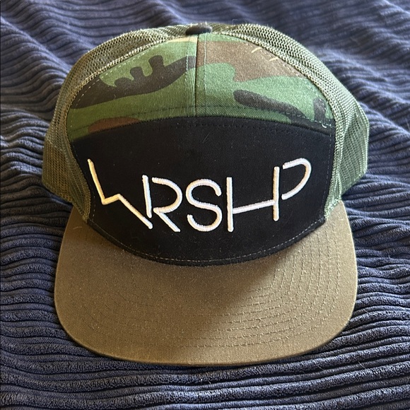 Art of Homage | Accessories | Camo Wrshp Snapback Hat From Art Of ...